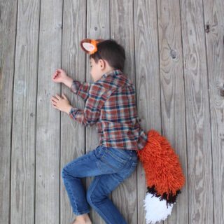 How to Make a Fox Tail Out of Yarn [With Pictures]